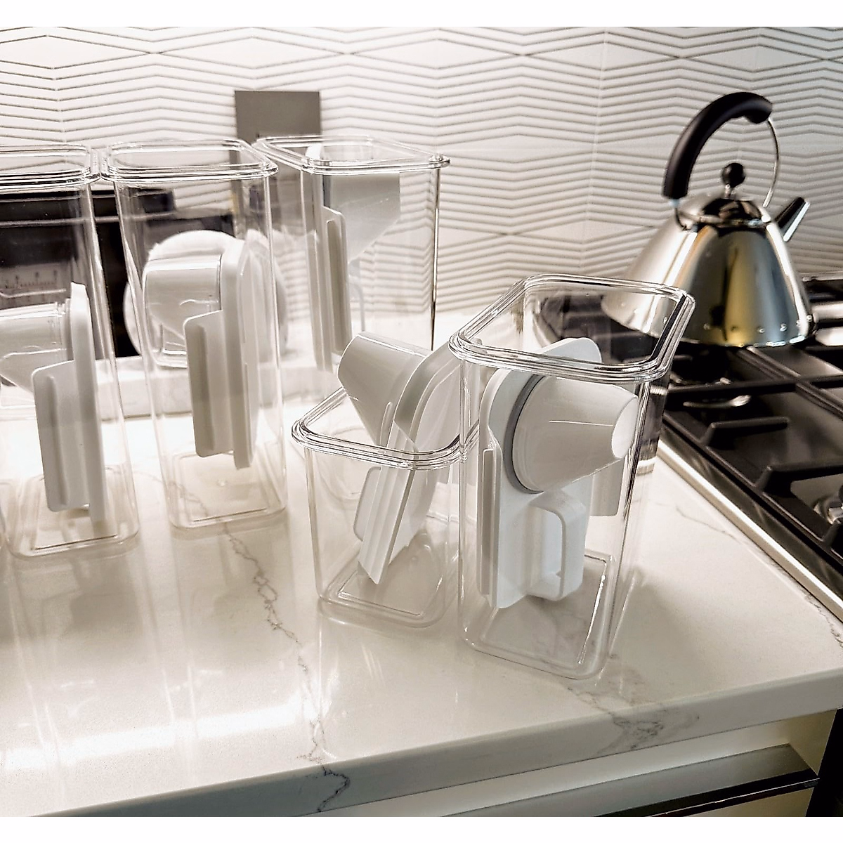 Plcnn Rice Storage Container, Food Storage Containers with Lids Airtight and Measuring Cup Clear Plastic Kitchen and Pantry Organization Bin for Flour,Sugar,Grain,Rice & Baking