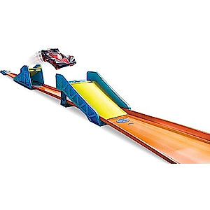Hot Wheels Track Builder Pack Assorted Stunt Sets (Styles May Vary)