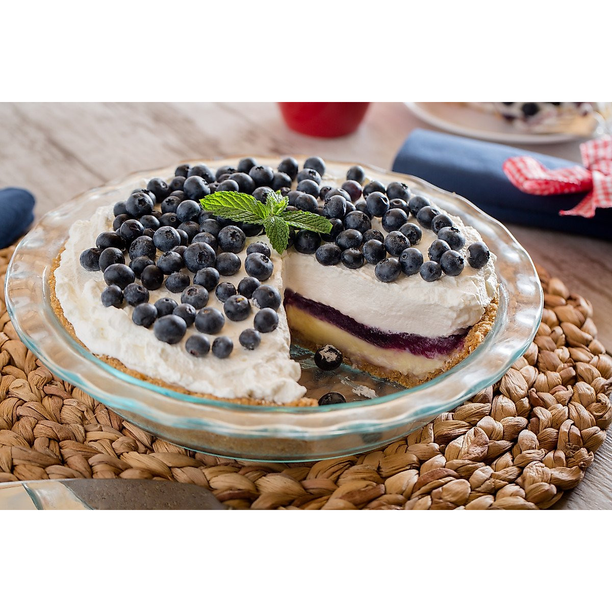 Pyrex 2-Piece Glass Pie Plate Set, 9.5-Inch Pie Dish, Baking Dish, Dishwashwer, Microwave, Freezer and Pre-Heated Oven Safe