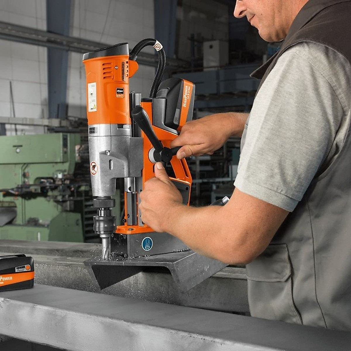 Fein AJMU 137 PMQW Universal Magnetic Cordless Core Drill with 3/4" Straight Shank - 18 V, Brushless Motor, 130-520 RPM, MT 2 Mount - 71700261090