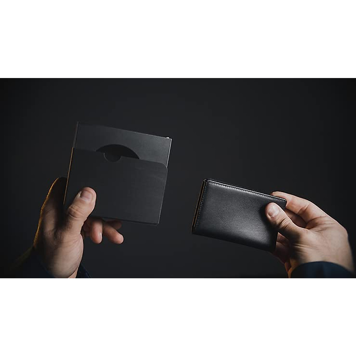 Legacy System Small Wallet by Joao Miranda - Trick