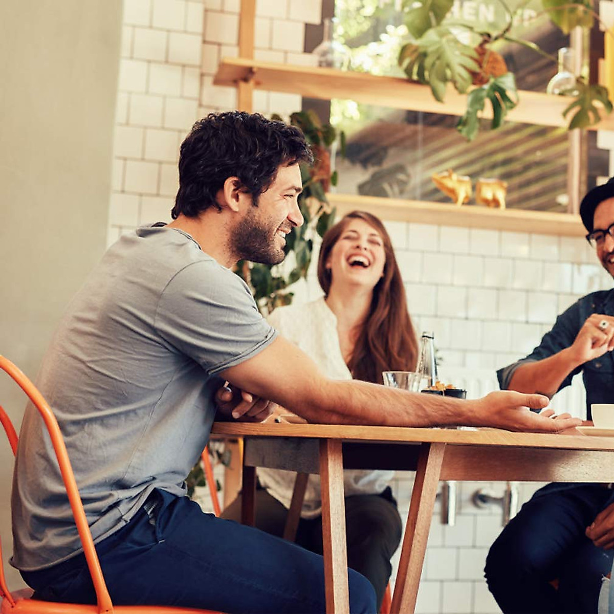 XXkseh Metal Dining Chairs Set of 4 Patio Chairs Restaurant Chair 18 Inch Seat Height Indoor Outdoor Chairs Tolix Style Bar Chairs Side Metal Stackable 330LBS Weight Capacity, Orange