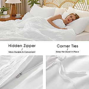 FreshCulture White Duvet Cover King, 3 Pieces Seersucker Duvet Cover Set for All Seasons, Textured Duvet Cover with Zipper Closure and Corner Ties, 1 Duvet Cover & 2 Pillow Shams