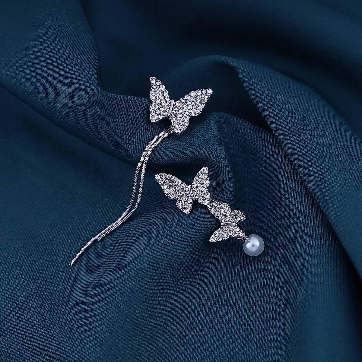 Sttiafay Vintage Crystal Butterfly Drop Earrings Rhinestone Pearl Dangle Earrings Long Butterfly Chain Earrings Silver Pearl Butterfly Earrings Jewelry for Women and Girls