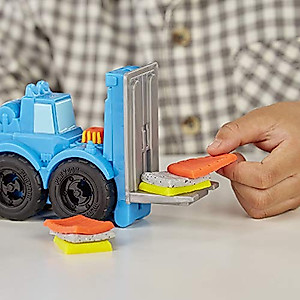 Play-Doh Wheels Crane and Forklift Construction Toys with Non-Toxic Play-Doh Cement Buildin' Compound Plus 2 Additional Colors (Frustration-Free Packaging)