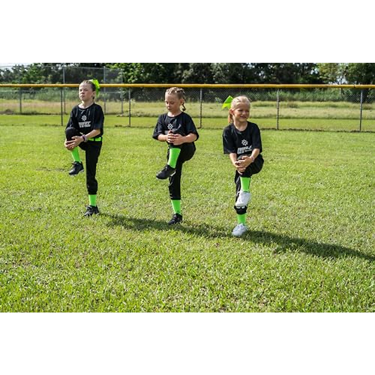 RIP-IT Girls Diamond Softball Cleats | Youth Softball Shoes for Girls | White/Navy/Red | Size 4