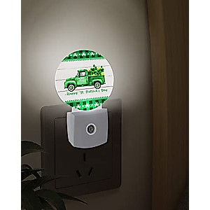 Night Light Plug into Wall, LED Nightlights St. Patrick's Day Green Truck Lucky Shamrocks Wood Grain Small Nightlight Auto Dusk-to-Dawn Sensor Lamp LED Night Lights for Kid's Bedroom, Bathroom