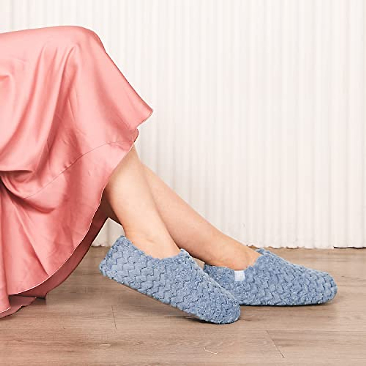 FamilyFairy Women's Memory Foam Slippers Lightweight Cozy Closed Back Slippers Washable House Shoes Indoor Outdoor Blue, 8-9