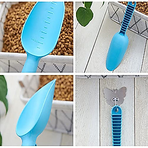 2Pcs Plastic Garden Soil Scoops, Muti-Functional Homegrown Gardening Tool Flowerpot Shovel, Bonsai Soil Scoops, Flowerpot Transplanting Digging Tool , Pet Food Scoop, Beach Sand Scoop (Blue+Pink)