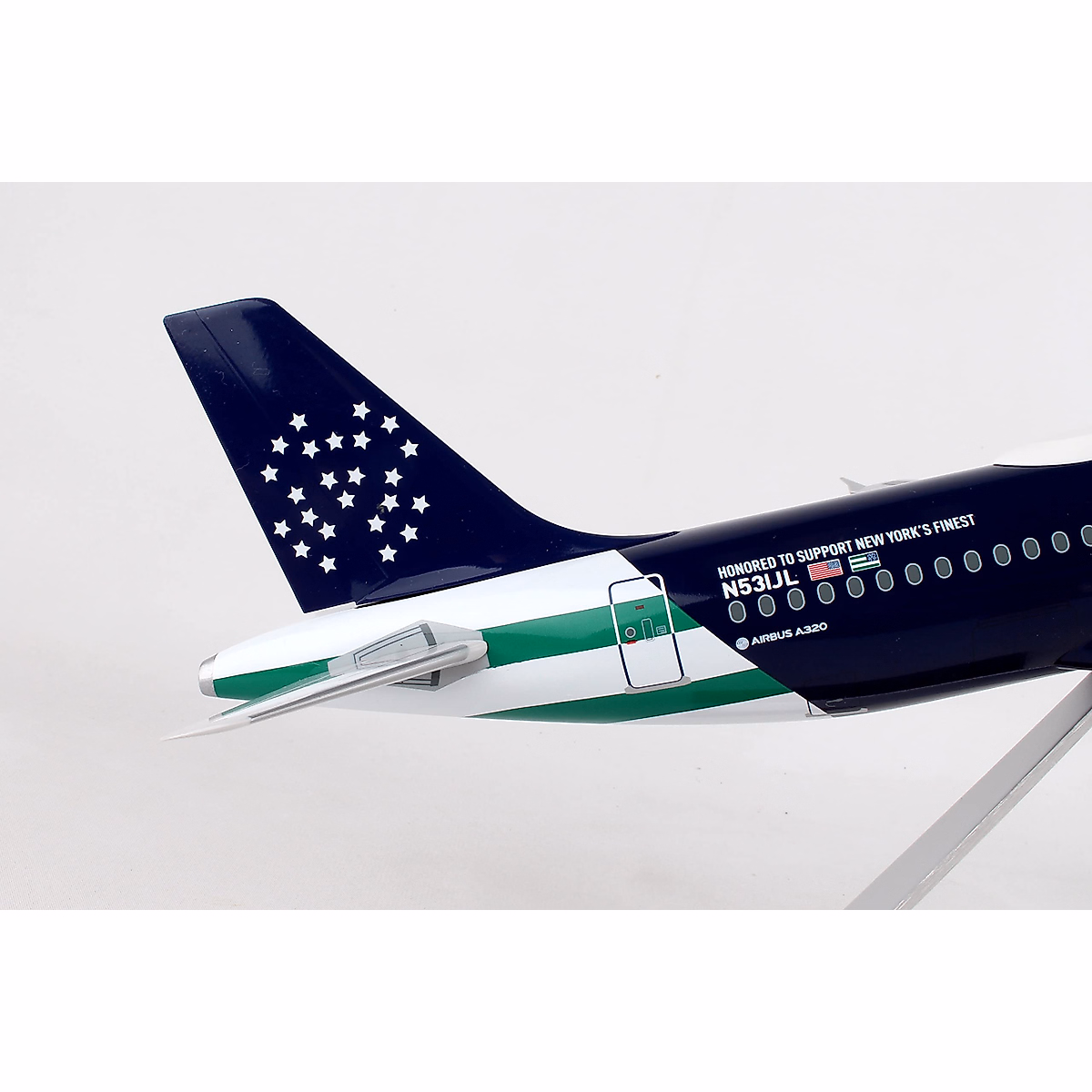 Daron FDNY Skymarks Jetblue A320 1/100 W/Wood Stand & Gear