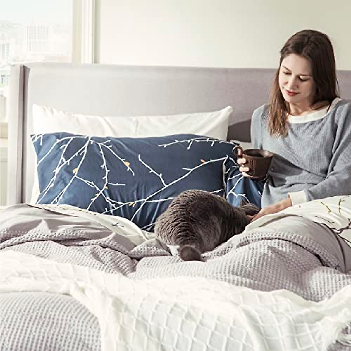 Bedsure Twin Comforter Set - Twin Bed Set 5 Pieces, Reversible Navy Blue Bed in a Bag Tree Branch Pattern Printed with Comforter Twin Size, Sheets, Pillowcase & Sham