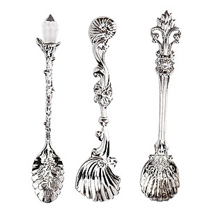Fdit Vintage Style Coffee Spoons Set 3Pcs Dessert Spoons Royal Style Metal Carved Teaspoons for Kitchen Dining Bar and Tea Parties