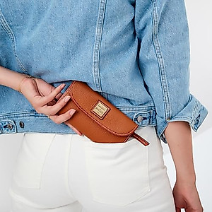 Dooney & Bourke Women's Continental Clutch in Pebble Grain Leather, Trifold Wallet with Multiple Card Holder, Taupe