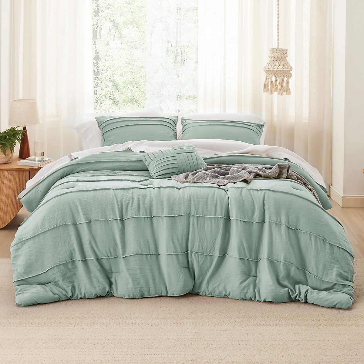 Bedsure Queen Comforter Set - 4 Pieces Pinch Pleat Bed Set, Sage Green Boho Bedding for All Season, 1 Soft Comforter, 2 Pillowcases, 1 Decorative Pillow