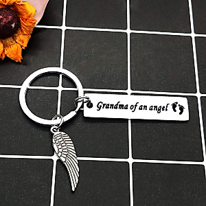 Baby Memorial Keychain Remembrance Baby Keychain in Memory of Baby Gifts for Grandma Memorial Baby Keyring Sympathy Gift Loss of Baby Gift Memorial Gifts for Loss of Infant Child Sympathy Jewelry