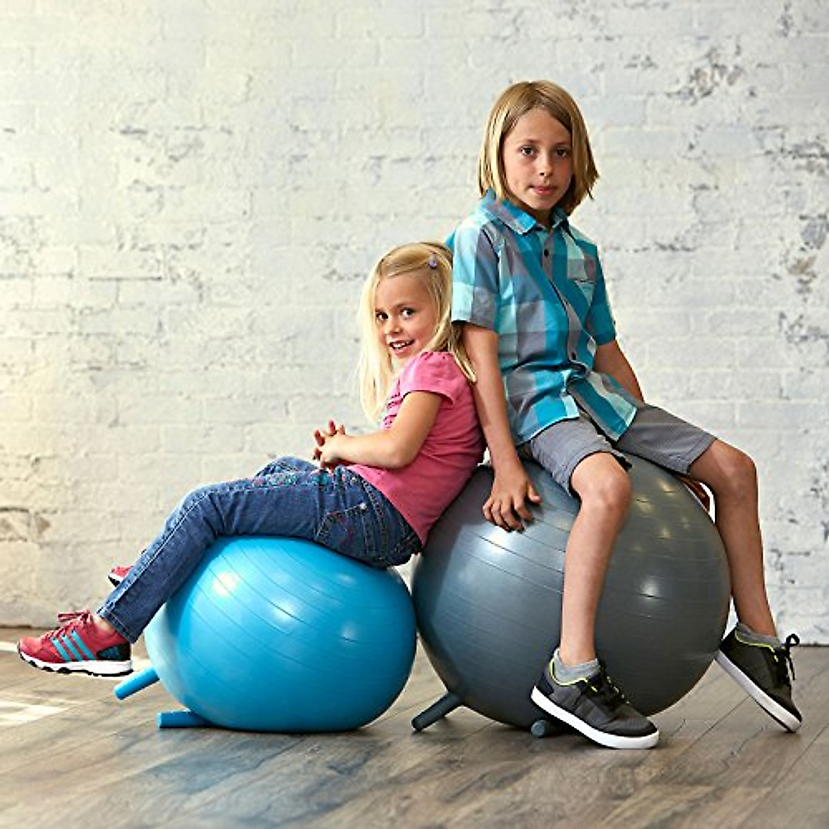 Gaiam Kids Stay-N-Play Children's Balance Ball - Flexible School Chair Active Classroom Desk Alternative Seating | Built-In Stay-Put Soft Stability Legs, Includes Air Pump, 52cm, Grey