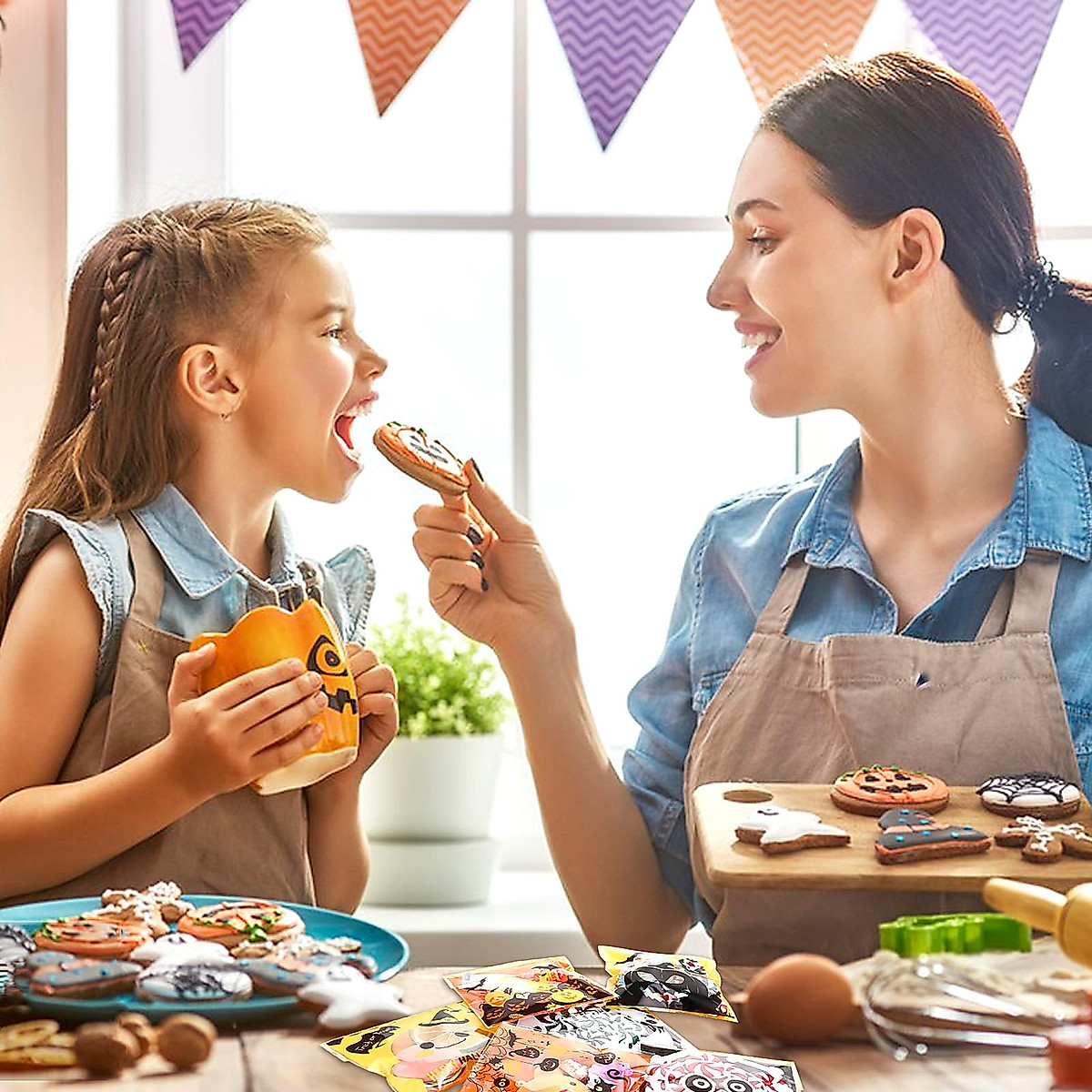 300 Pcs Halloween Treat Bags, 6 Cute Style Candy Bags Clear Trick or Treat bags Self Adhesive Plastic Bags Bulk for Halloween Party Favor Supplies Gift (A)