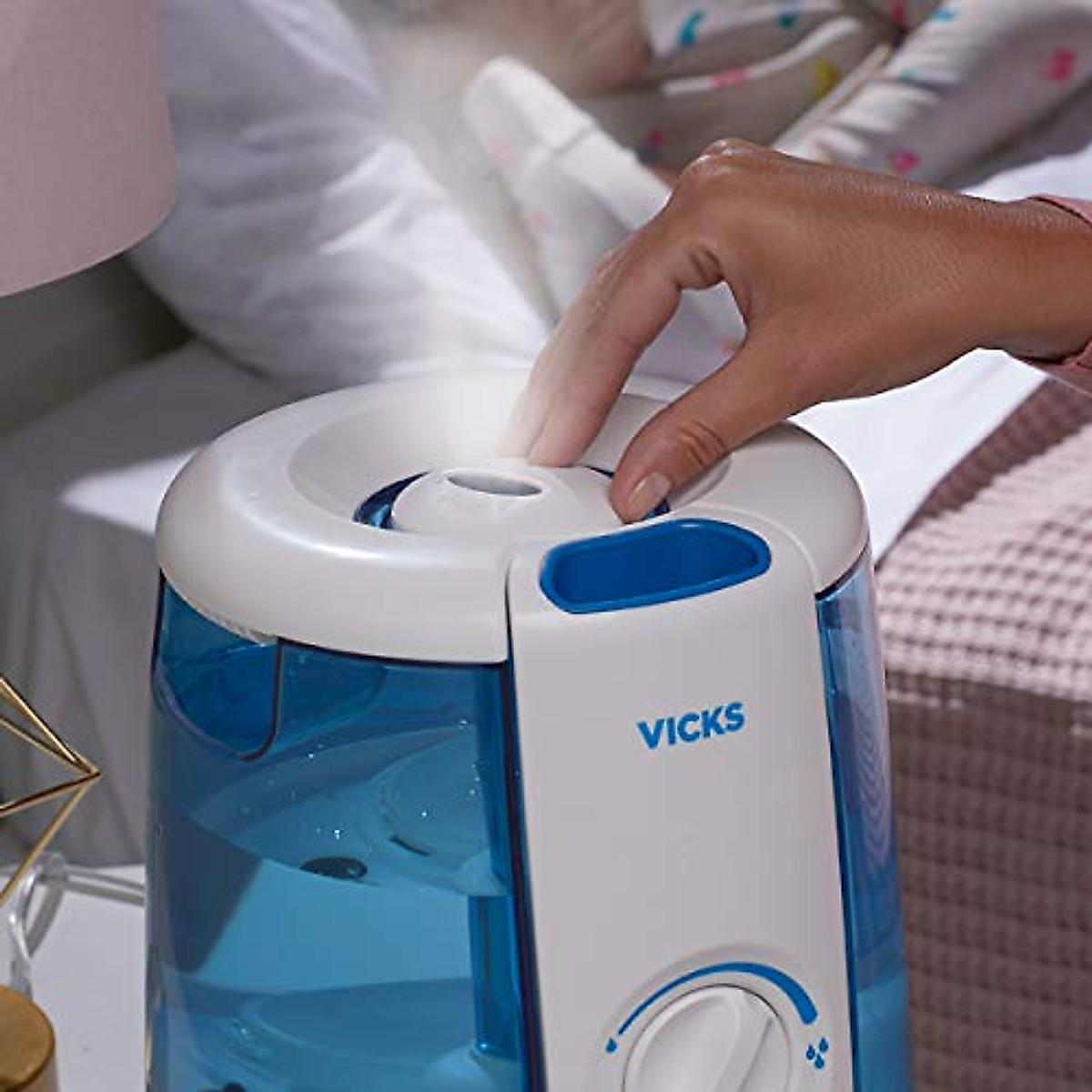 Vicks Filter-Free CoolRelief Cool Mist Humidifier, Medium Room, 1.2 Gallon Tank – Visible, Medicated Ultrasonic Humidifier for Baby, Kids and Adults, Works With Vicks VapoPads and Vicks VapoSteam