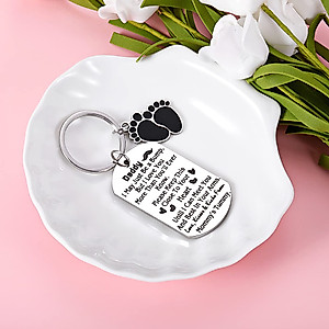 New Dad Gift Keychain for Men Father Day New Daddy to Be Gifts for Husband Boyfriend New Mommy Baby Announcement Pregnancy Gift for Soon to Be Dad Father Day Valentines Christmas Keyring