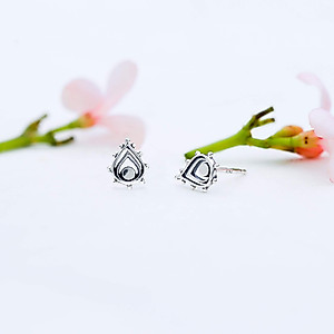 Boma Jewelry Sterling Silver Balinese Tribal Boho Teardrop Stud Earrings
