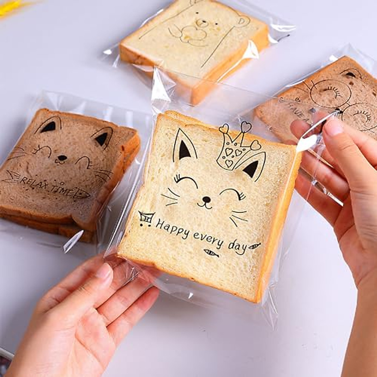 100 Pcs Cookie Packaging Bags, Animal Printing，Sliced Bread, Donut Packaging, Transparent Self-sealing Cellophane, OPP Packaging Bags, Gift Pack (5.9×7.1 inches 3 kinds of small animals)