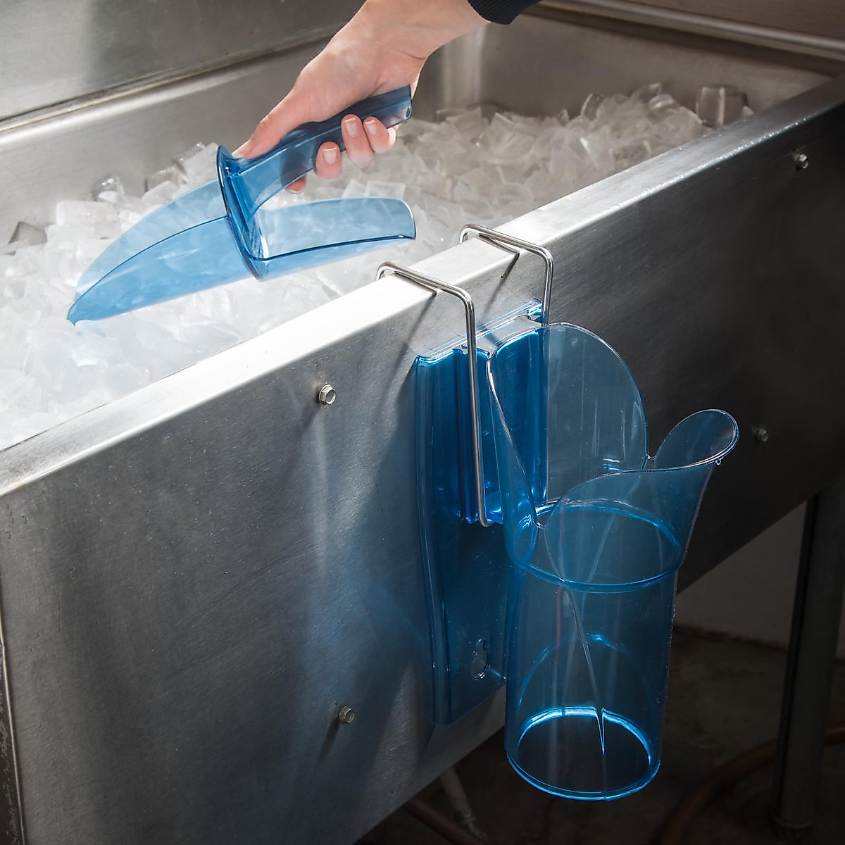 San Jamar SI5000 Polycarbonate Saf-T-Scoop and Guardian System, 6oz to 10oz, for Bar and Beverage Station, Blue