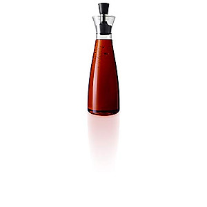 EVA SOLO | Oil/vinegar carafe 0.5l / 17 fl. ounces | Drip-free – no oil or dressing on the table | Oilflask & Dressing Shaker | Danish Design, Functionality & Quality