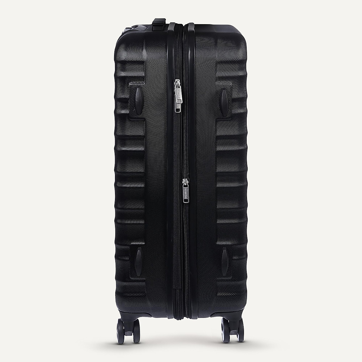 Amazon Basics 30-Inch Hardside Spinner, Black