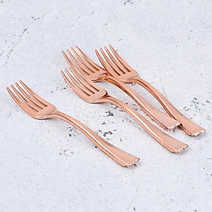 Cabilock 24pcs Disposable Mini Fork Fruit Dessert Pudding Forks Mini Plastic Tasting Forks for Appetizer Desserts Cocktail Cake Fruit Wedding Party Rose Gold
