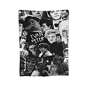 MEROHORO Evan Peters Collage Blanket (3 Sizes), Warm, Lightweight & Cozy, Super Soft & Comfy Flannel Blanket, Fleece Blanket, Microfiber Anti-Pilling Plush Blanket for Couch, Bed, Sofa, 50"x40"