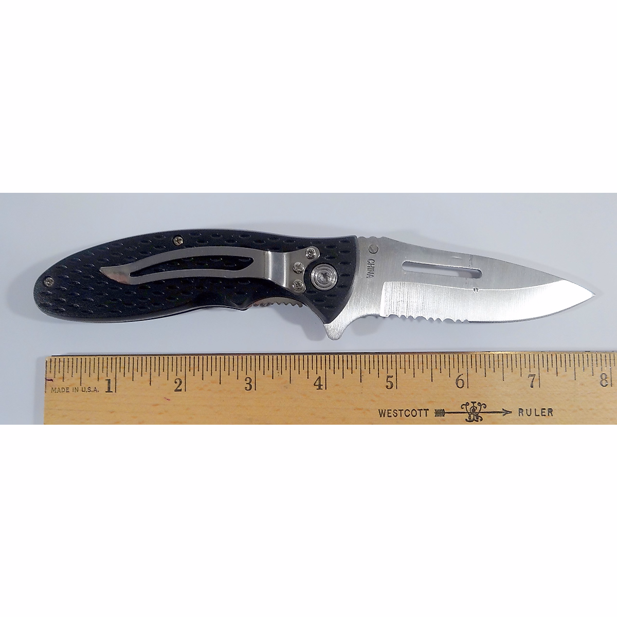 Frost Cutlery 'Double Tap' Folding Lock-blade Pocketknife with a 3.375" long Stainless Steel Blade