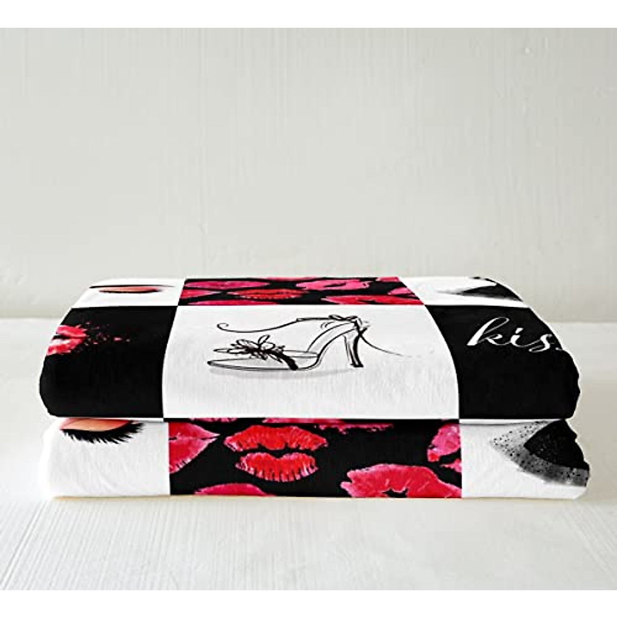 Beauty Girls Throw Blanket Fashion Red Lips and High Heels Bed Blankets Kids Teens Women Living Room Black White Check Fleece Blanket Modern Lady Makeup Sherpa Blanket,for Chair/Sofa,60"×80"