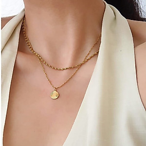 MIDEEO Gold Necklaces for Women Dainty 14K Gold Sun Pendant Necklace Delicate Round Coin Sunlight Sunshine Chain Necklaces Trendy Simple Everyday Jewelry Gift