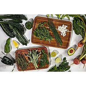 Set of 2 Sonder Los Angeles Acacia Wood Cutting Boards with Juice Groove, Gift Box Included - Small & Medium Sizes: 14x10x1in & 12x8x1in. Ideal for Meat, Vegetables, and Organic Produce Sustainable