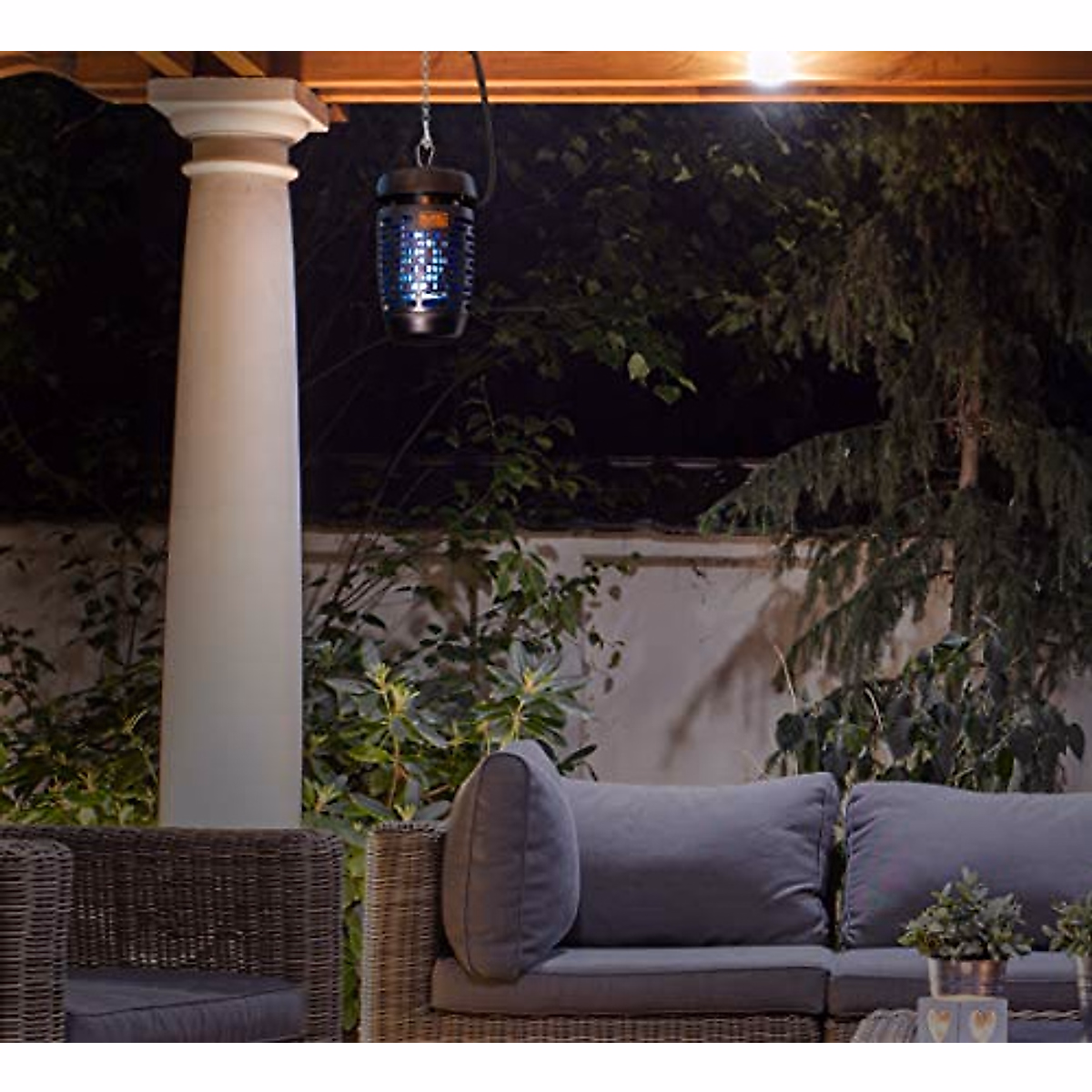 BLACK+DECKER Bug Zapper and Mosquito Repellent | Fly Trap Pest Control for All Insects, Including Flies, Gnats Indoor & Outdoor