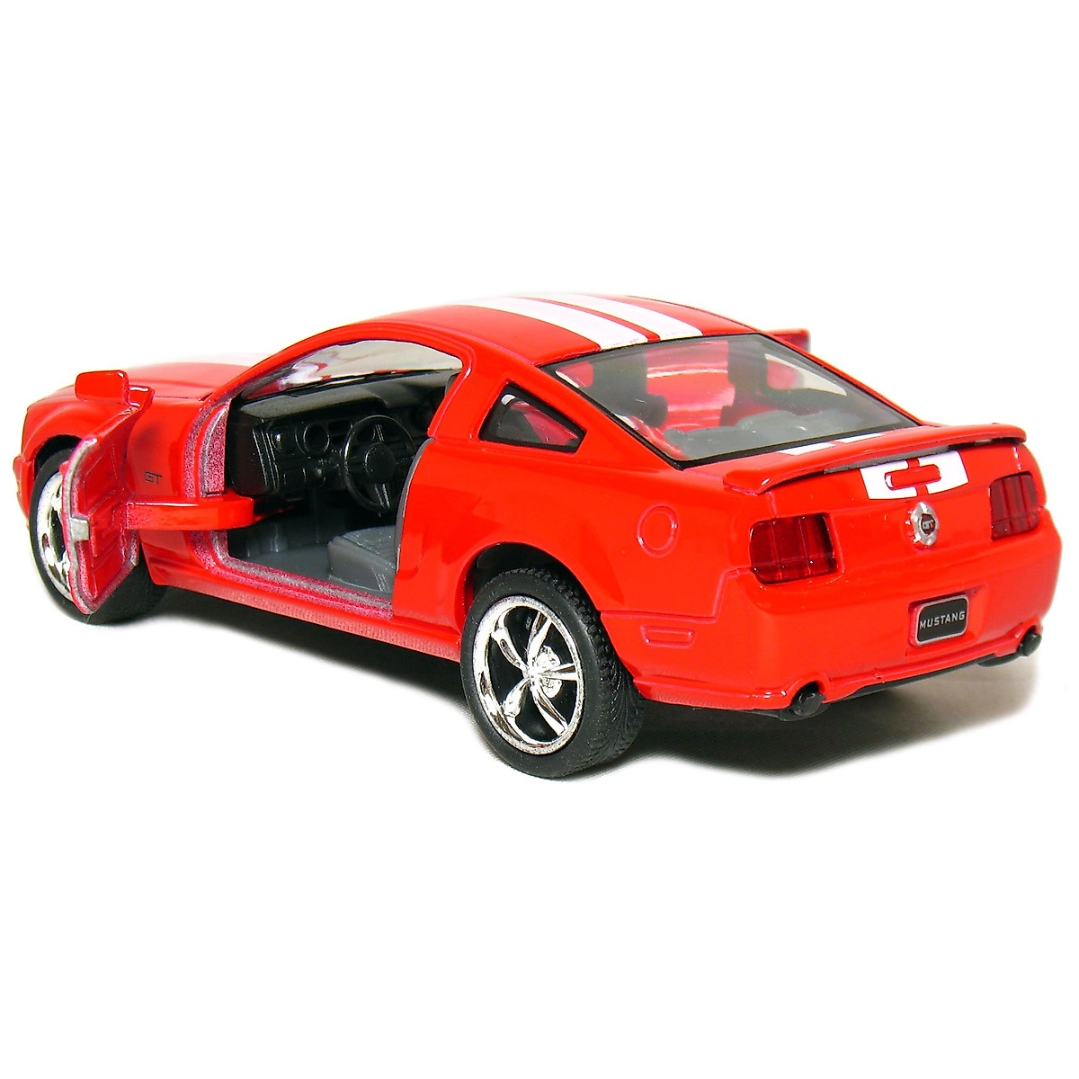 KiNSMART 2006 Ford Mustang GT Hardtop 1/38 Scale Diecast Car (Stripe red)