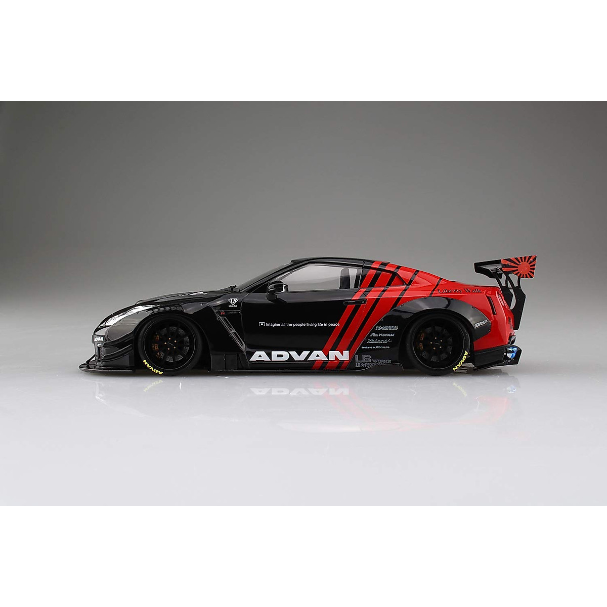 Aoshima LB Works R35 GT-R Type 2 (Ver. 2) 1:24 Scale Model Kit