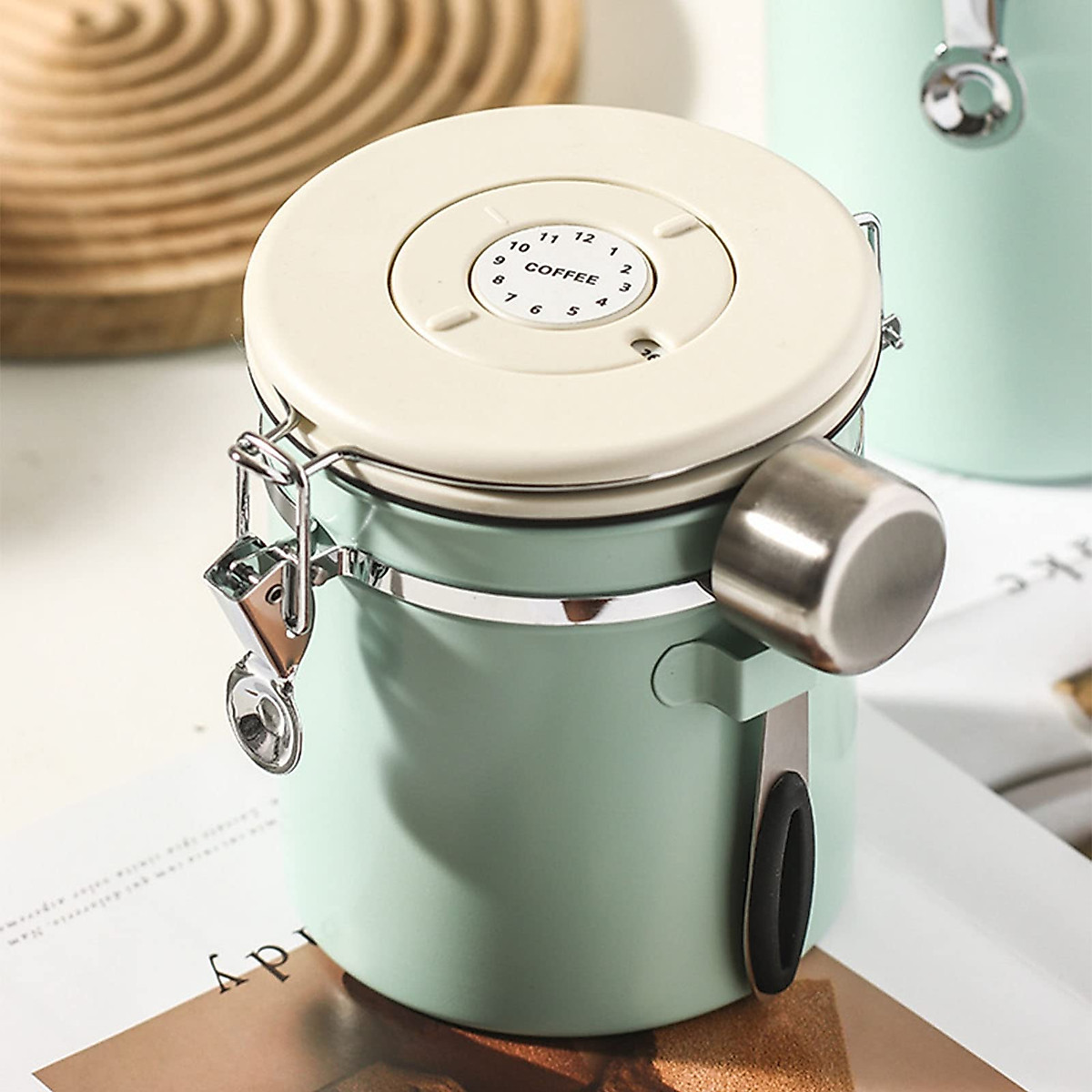 Stainless Steel Coffee Canister with Scoop, Vacuum Coffee Bean Storage Container for Ground Coffee, Whole Beans (1.5L)