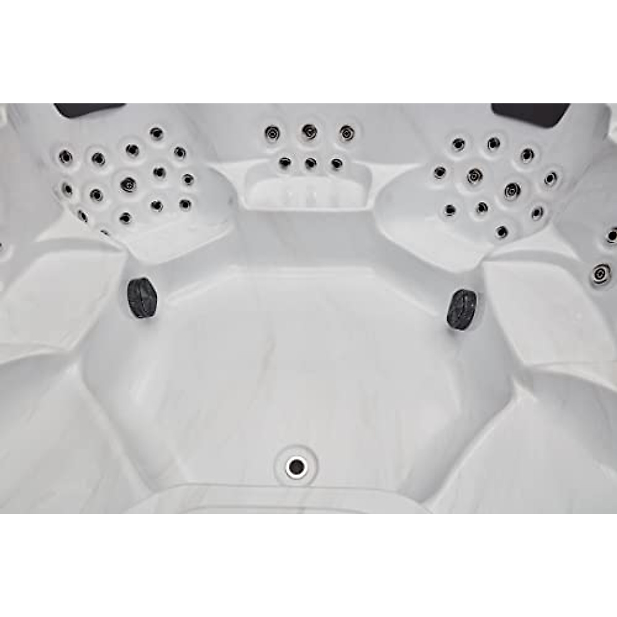 Luxury Spas Versalles 7 Person Hot Tub in Cloud Gray with Bluetooth