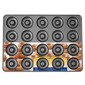 Wilton Perfect Results Non-Stick Donut Pan , 20-Cavity Donut Baking Pan, Steel