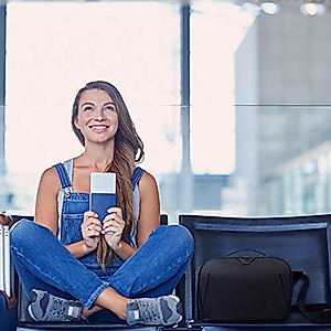 BAGSMART Camera Bag, DSLR Camera Bag, Waterproof Crossbody Camera Case with Padded Shoulder Strap, Anti-Theft Camera Shoulder Bag, Black