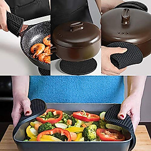 4 Pcs Trivets for Hot Dishes, Kitchen Heat Resistant Silicone Trivet, Extra Thick, Large, Non Slip (1. Black)