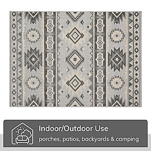 Well Woven Mamba Grey Southwestern Indoor/Outdoor High-Low Pile Area Rug 6'7" x 9'6"