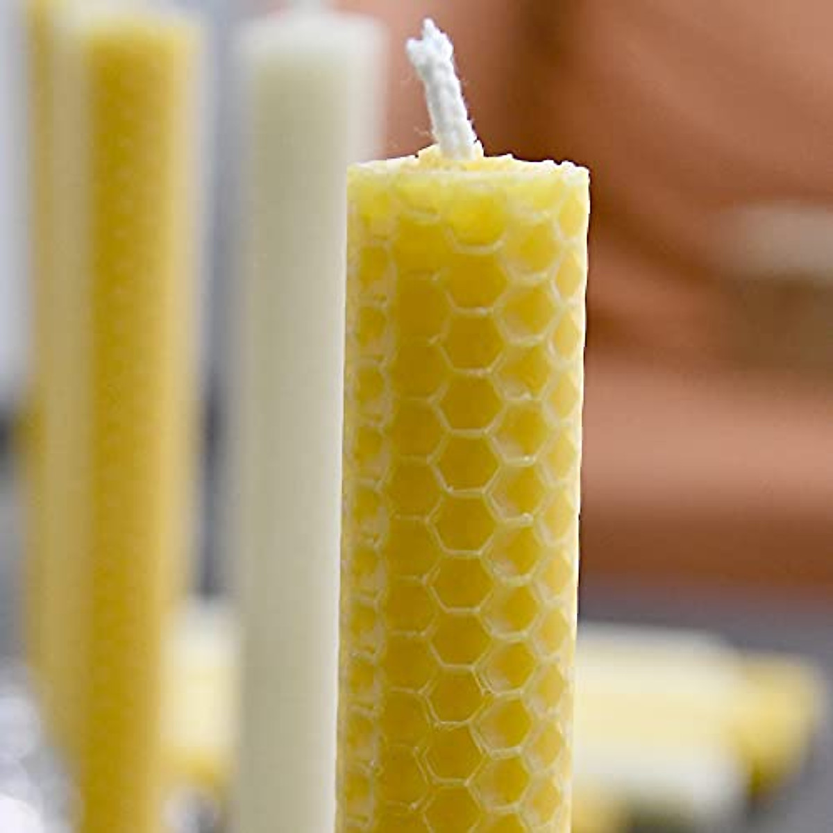 DEYBBY Handmade Beeswax Taper Candles, Dripless Wax Candles, Hand-Rolled Honeycomb Candles for Dinner Party, Set of 6 Flat Top（Brown Raw）