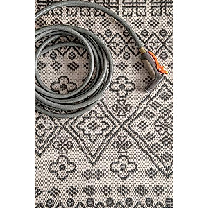 nuLOOM Kandace Tribal Indoor/Outdoor Area Rug, 5' 3" x 7' 6", Ivory