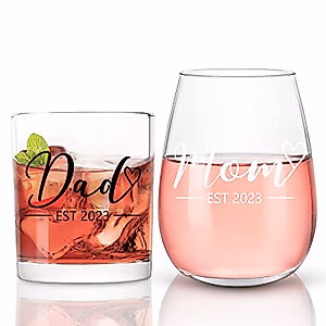 Modwnfy Mom & Dad Est 2023 Stemless Wine Glass and Whiskey Glass Set, New Parents Gift for Christmas Baby Shower Mother's Day Father's Day Anniversary, New Mom New Dad Gift for Daily Use