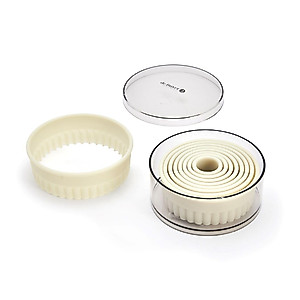 de Buyer Round Fluted Cutters - 9-Piece Set - Creates Clean, Defined Cuts, Scallops & Flutes - Dishwasher Safe