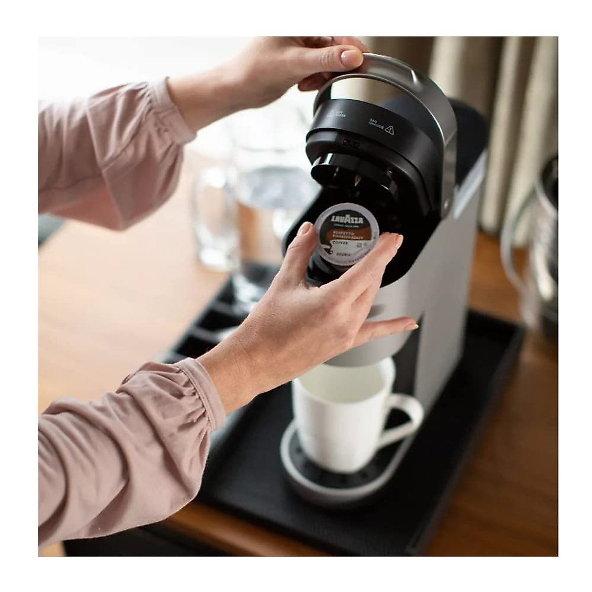 Keurig 8139 K-Suite Capsule Coffee Machine, 12.1"x11.3"x4.5", Black, Silver