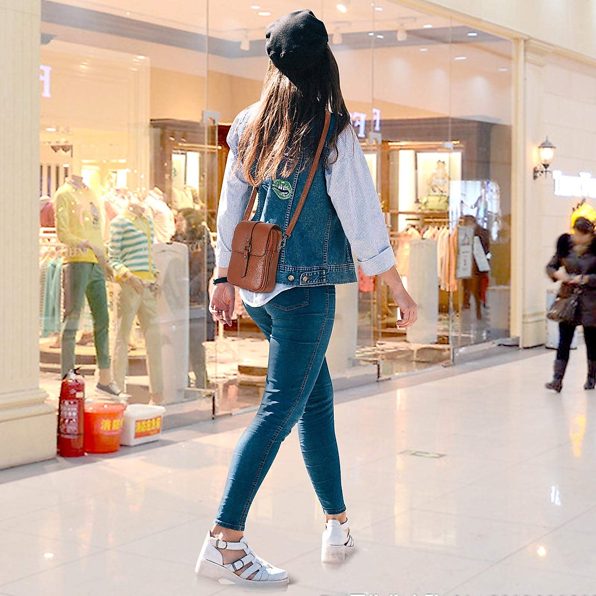 XEYOU Women's Small Cellphone Purse Wallet Lightweight Genuine Leather Crossbody Shoulder Pouch Bag (Light Brown)