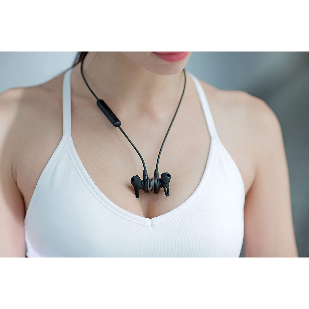 Edifier W285BT Wireless Sports Headphones - Bluetooth 4.2 Headset IPX4 Sweat Splash Proof in-Ear Earphones with AAC Support - Red